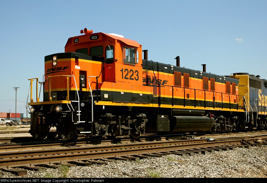 BNSF 1223